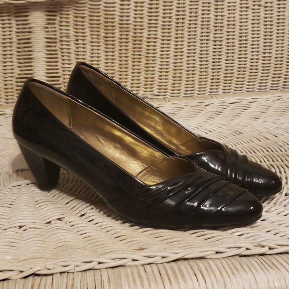 Soft Style | Shoes | Vintage Soft Style Patent Leather Pumps | Poshmark